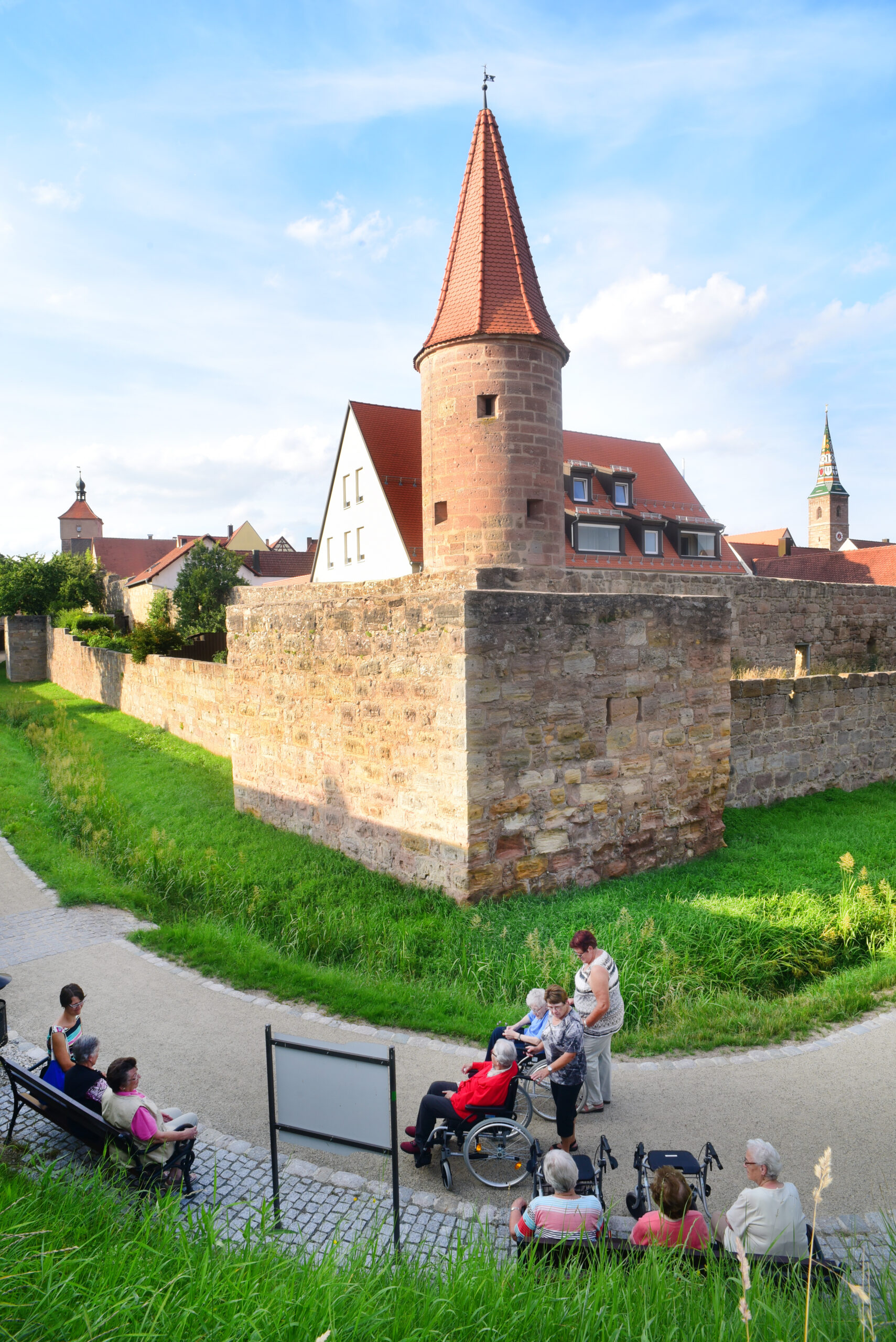 Wolframs-Eschenbach im Fränkischen Seenland – Die Mittelalterstadt ...
